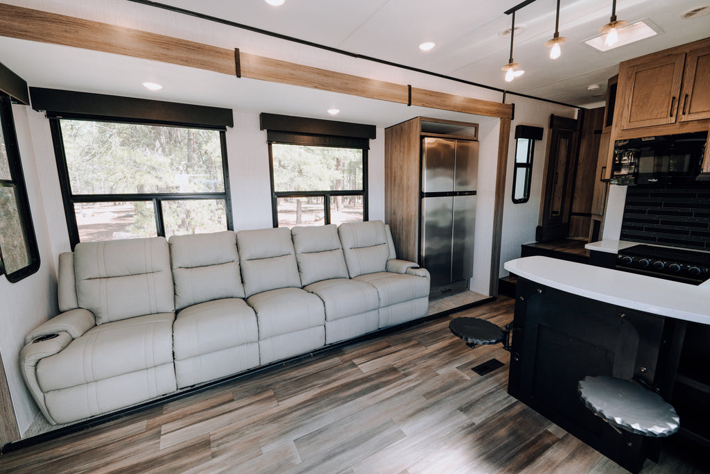 Current Giveaway – Enthuzst